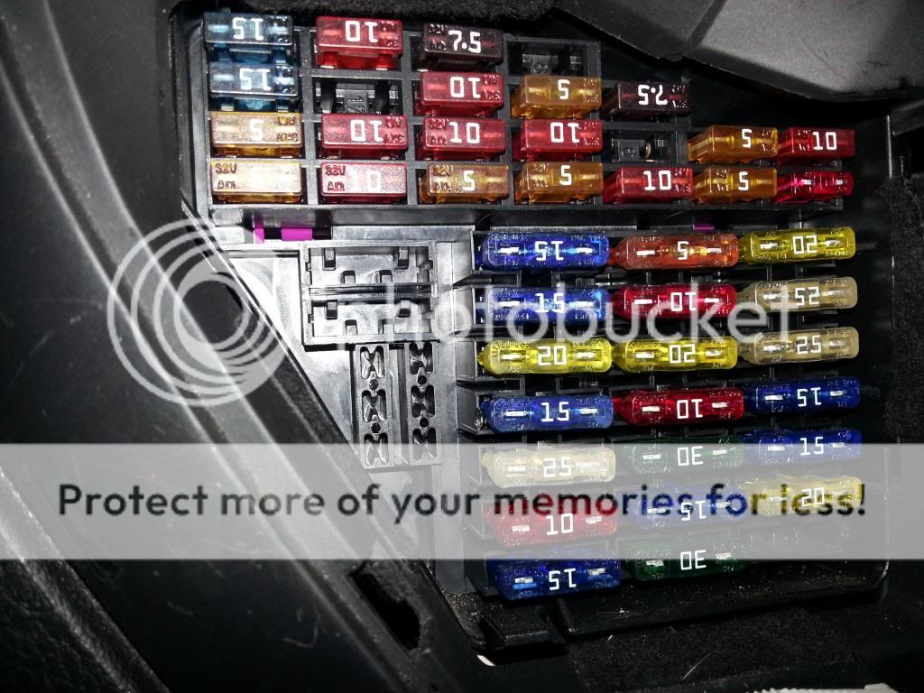 I need some help. mk4 r32 fusebox | VW Golf R32 Forum